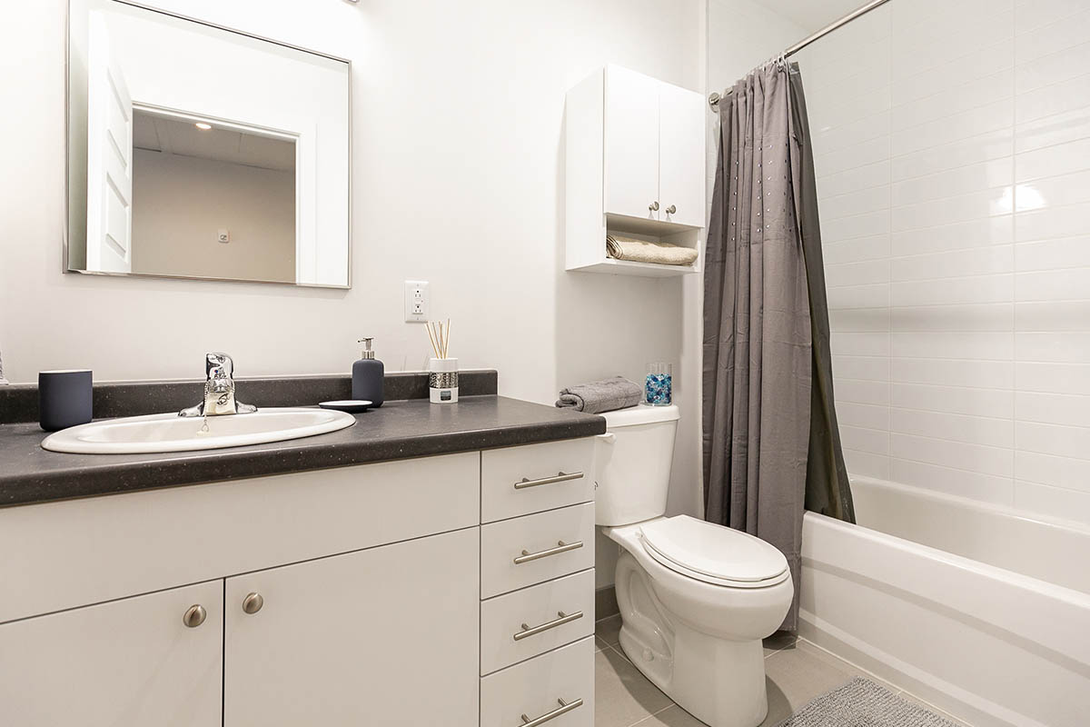 2525 Cavendish blvd., Montreal, QC, Apartment for rent for $1,195