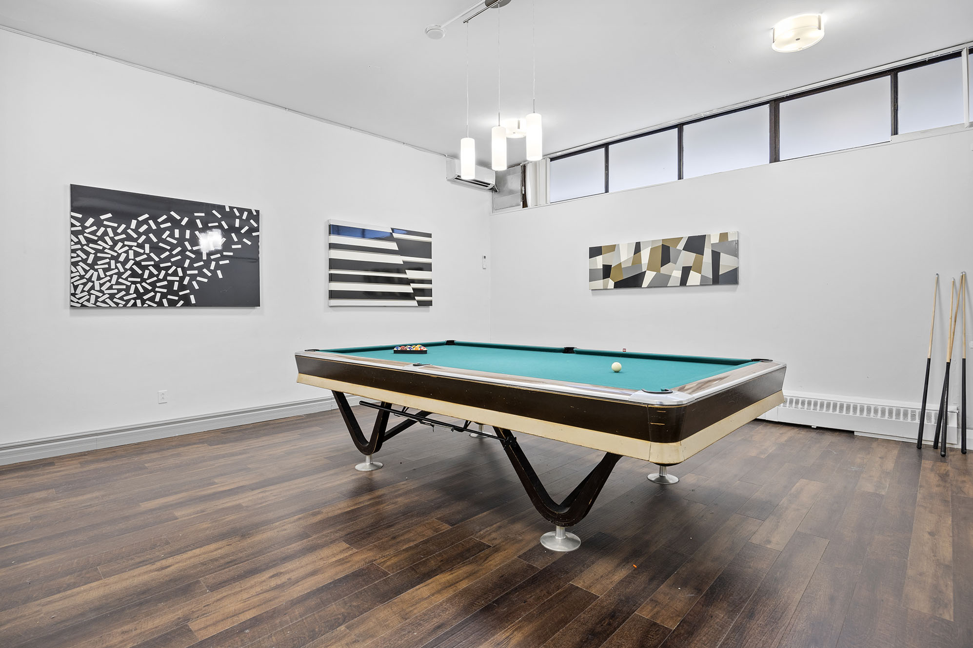 1055 Bloor Street, Mississauga, ON, Apartment for rent for $1,945